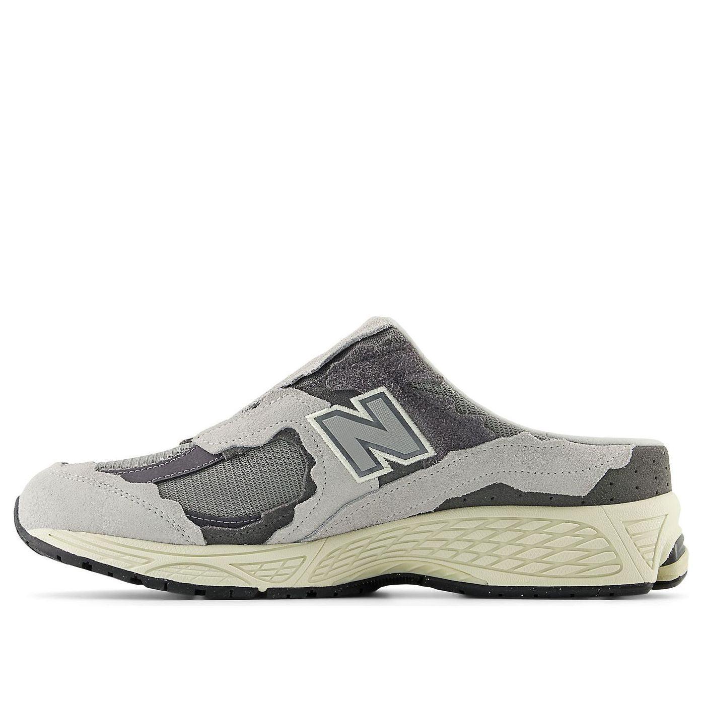 New Balance 2002r Mule in Gray for Men | Lyst