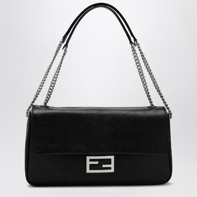 Fendi Large Leather Chain Baguette Handbag in Black | Lyst