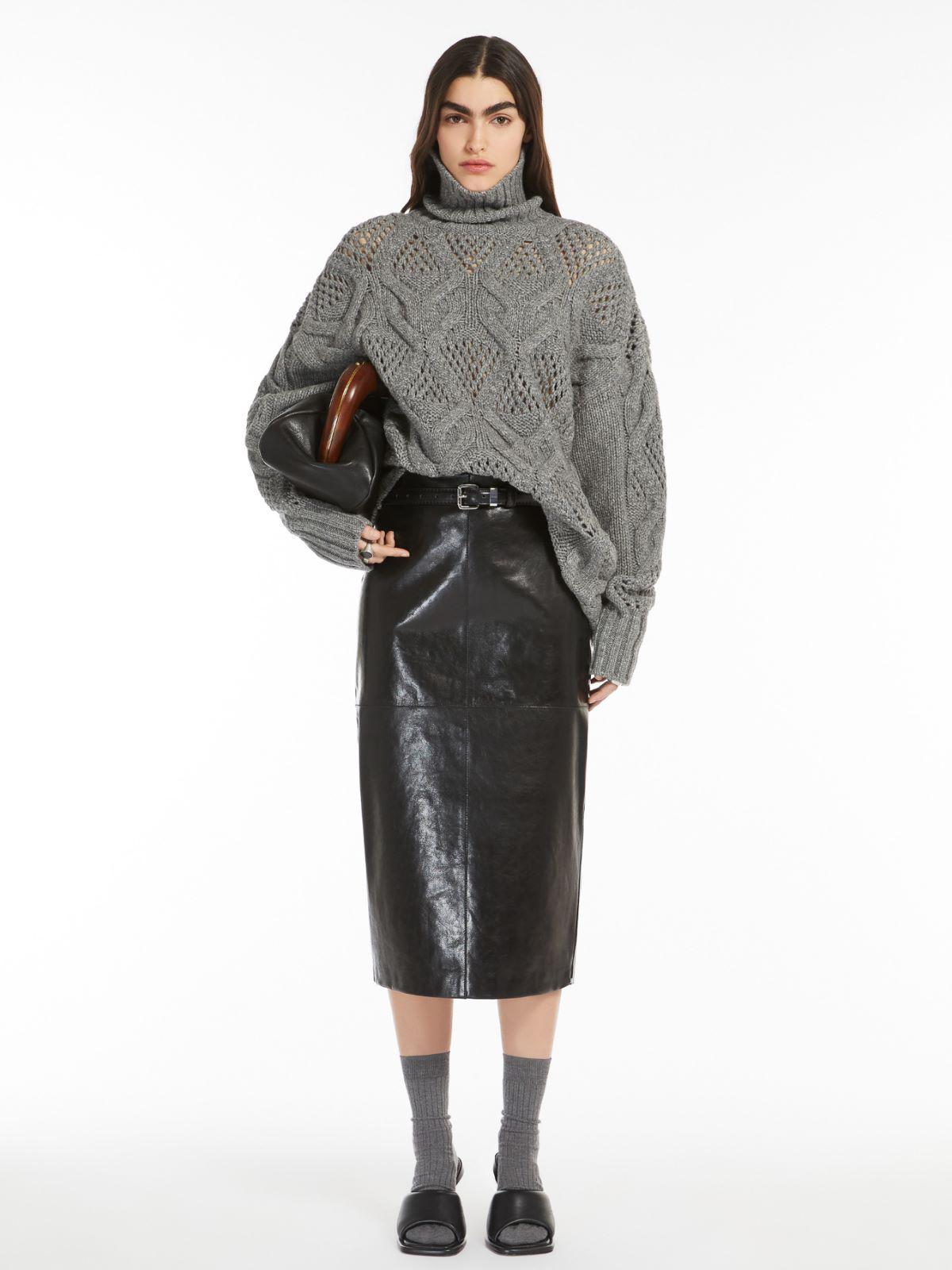Max Mara Nappa-leather Midi Skirt in Gray | Lyst