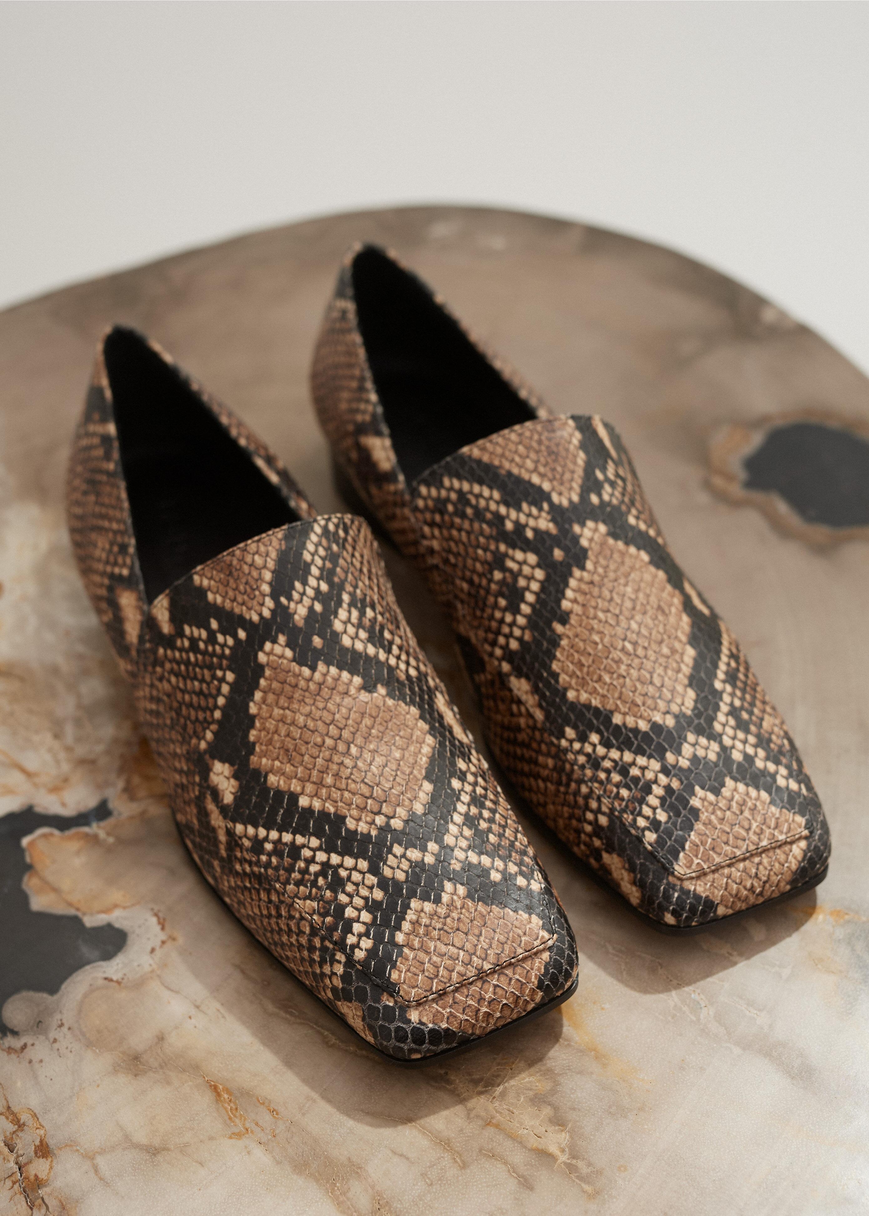 ME+EM Modern Snake-embossed Loafer in Black | Lyst