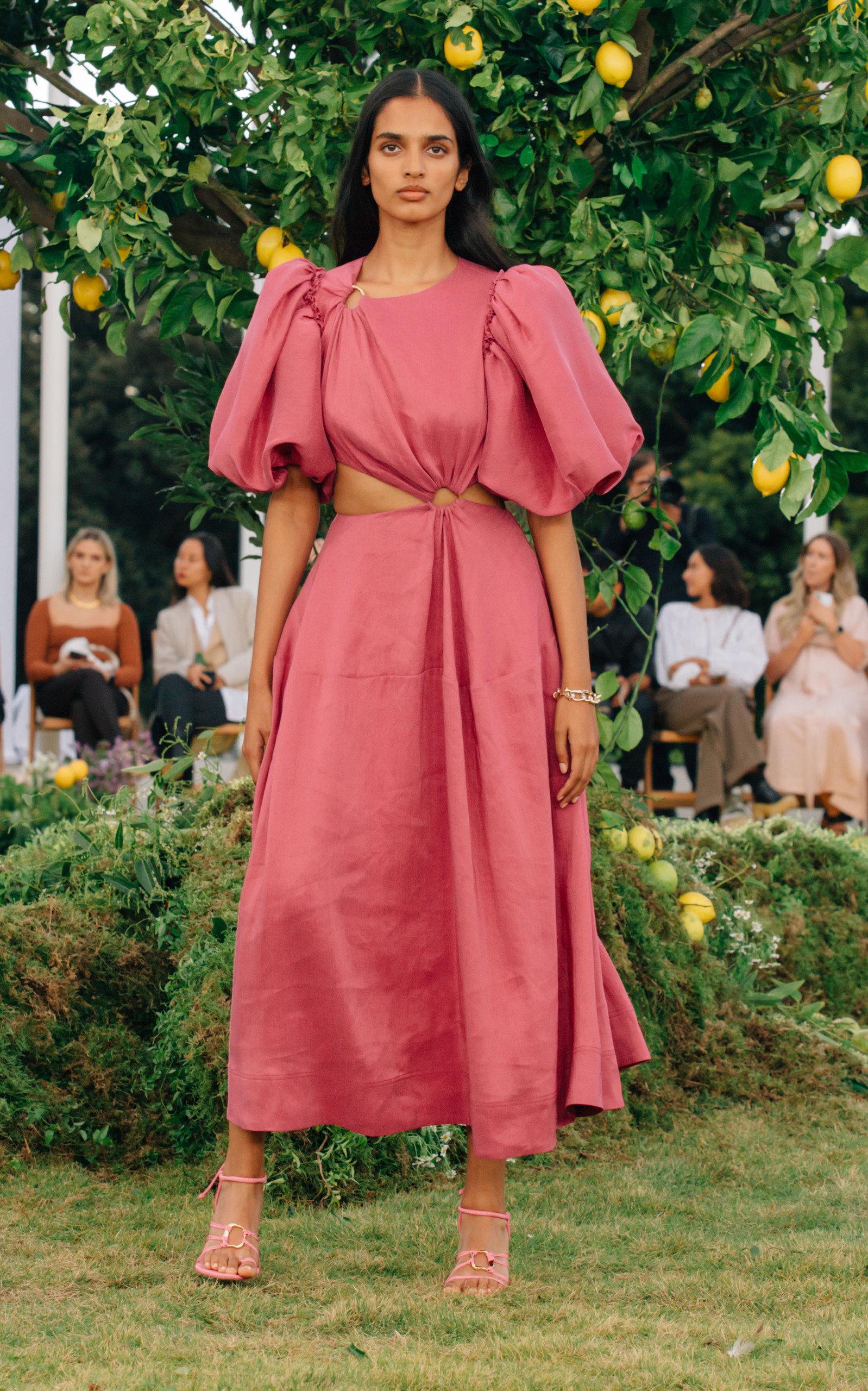 Aje Vanades Dress | ppgbbe.intranet.biologia.ufrj.br