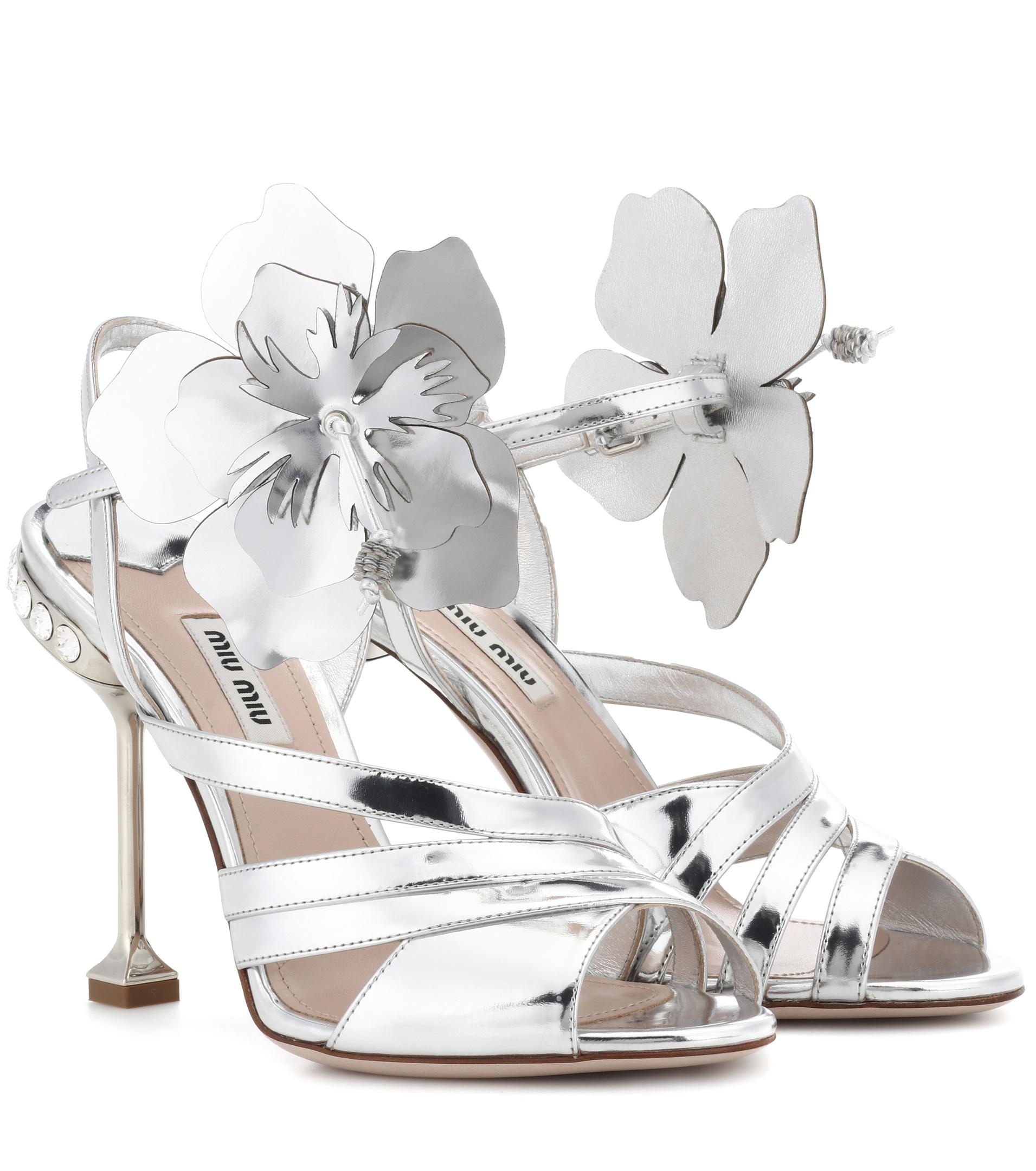 Miu Miu Embellished Leather Sandals in Silver (Metallic) | Lyst UK