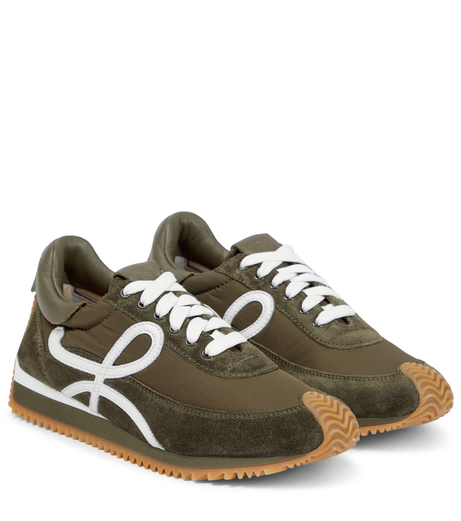 Loewe Flow Runner Suede Sneakers in Green | Lyst