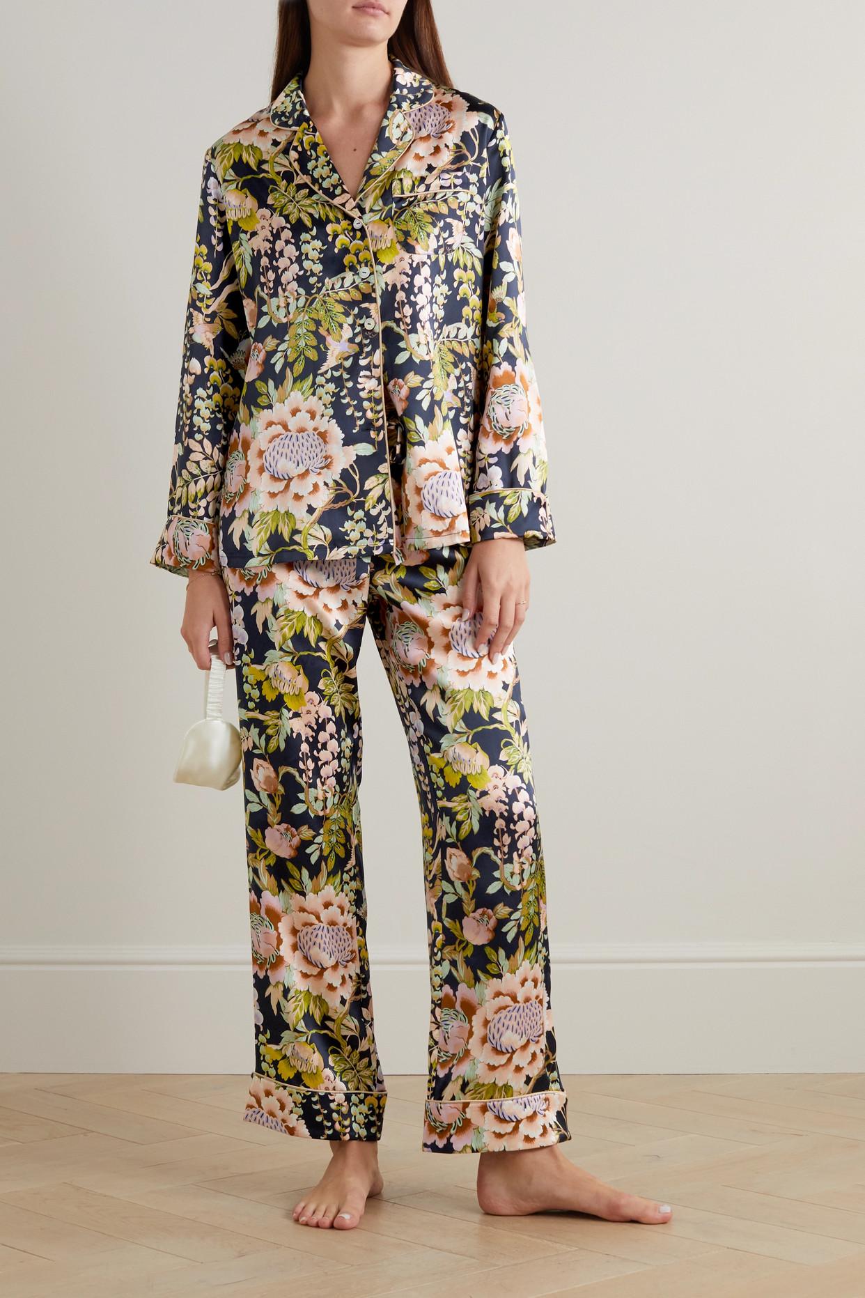 Olivia Von Halle Lila Piped Floral Print Silk Satin Pajama Set In White