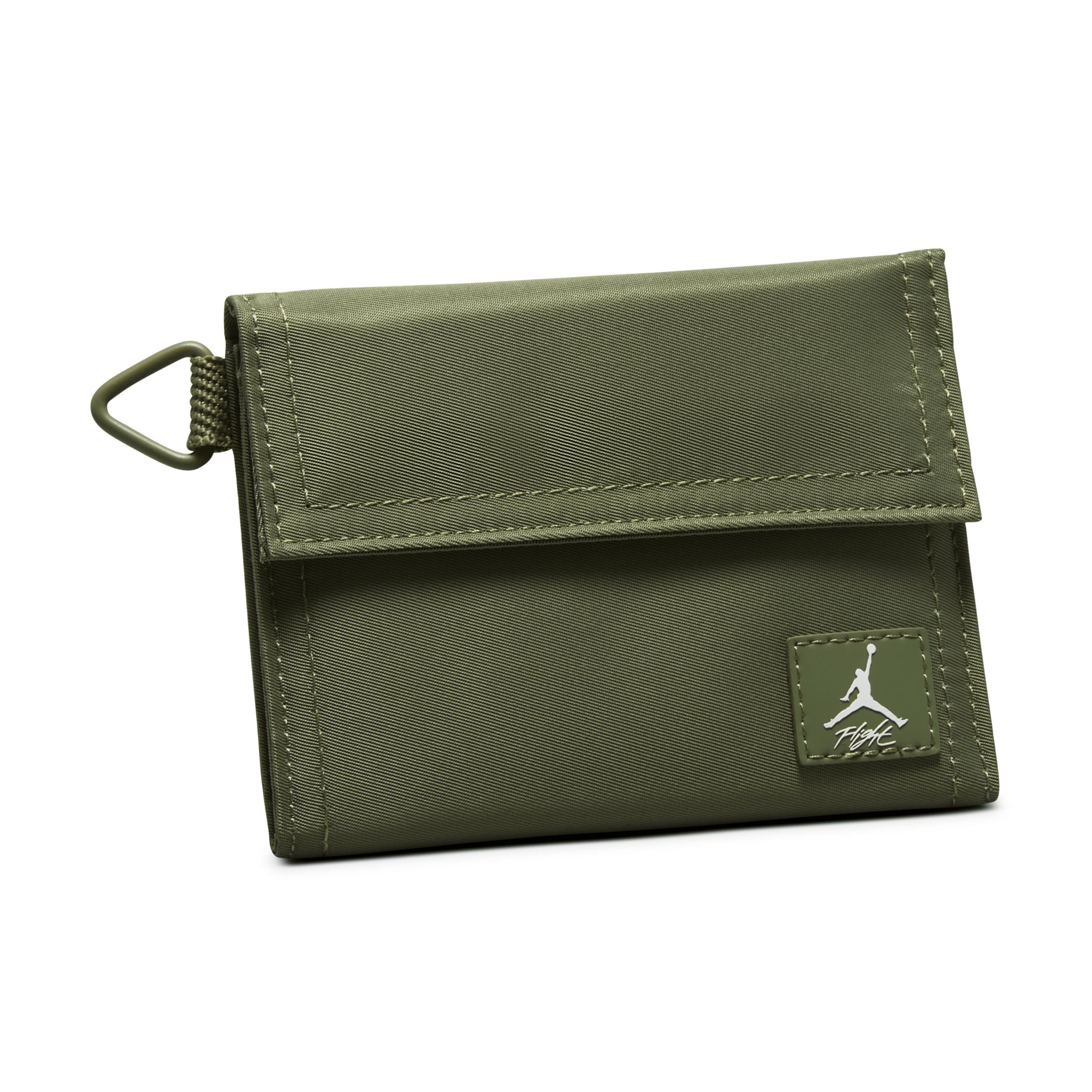 Nike Flight Trifold Wallet in Green for Men | Lyst