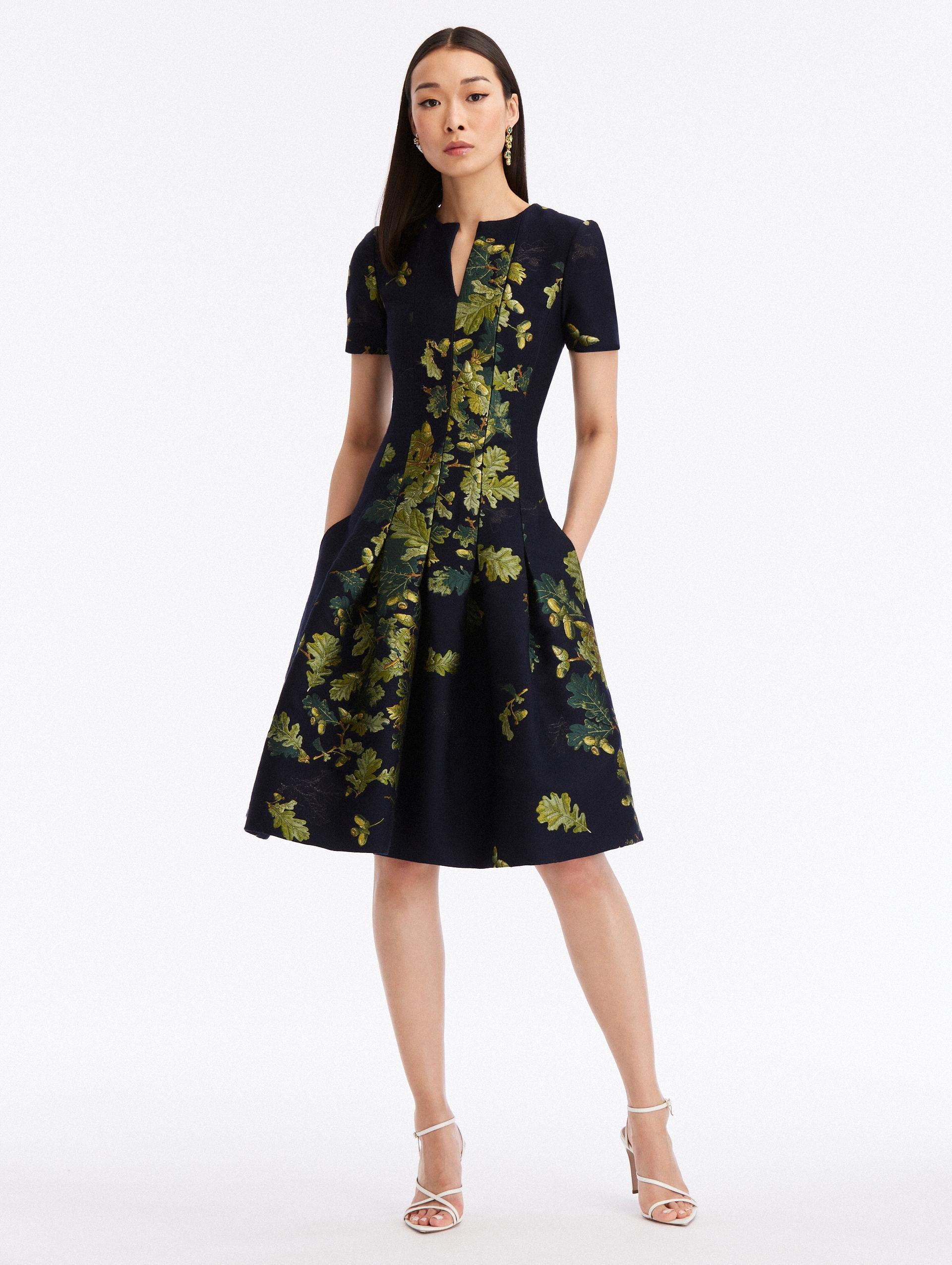 Oscar de la Renta Split Neck Acorn Jacquard Dress in Black | Lyst
