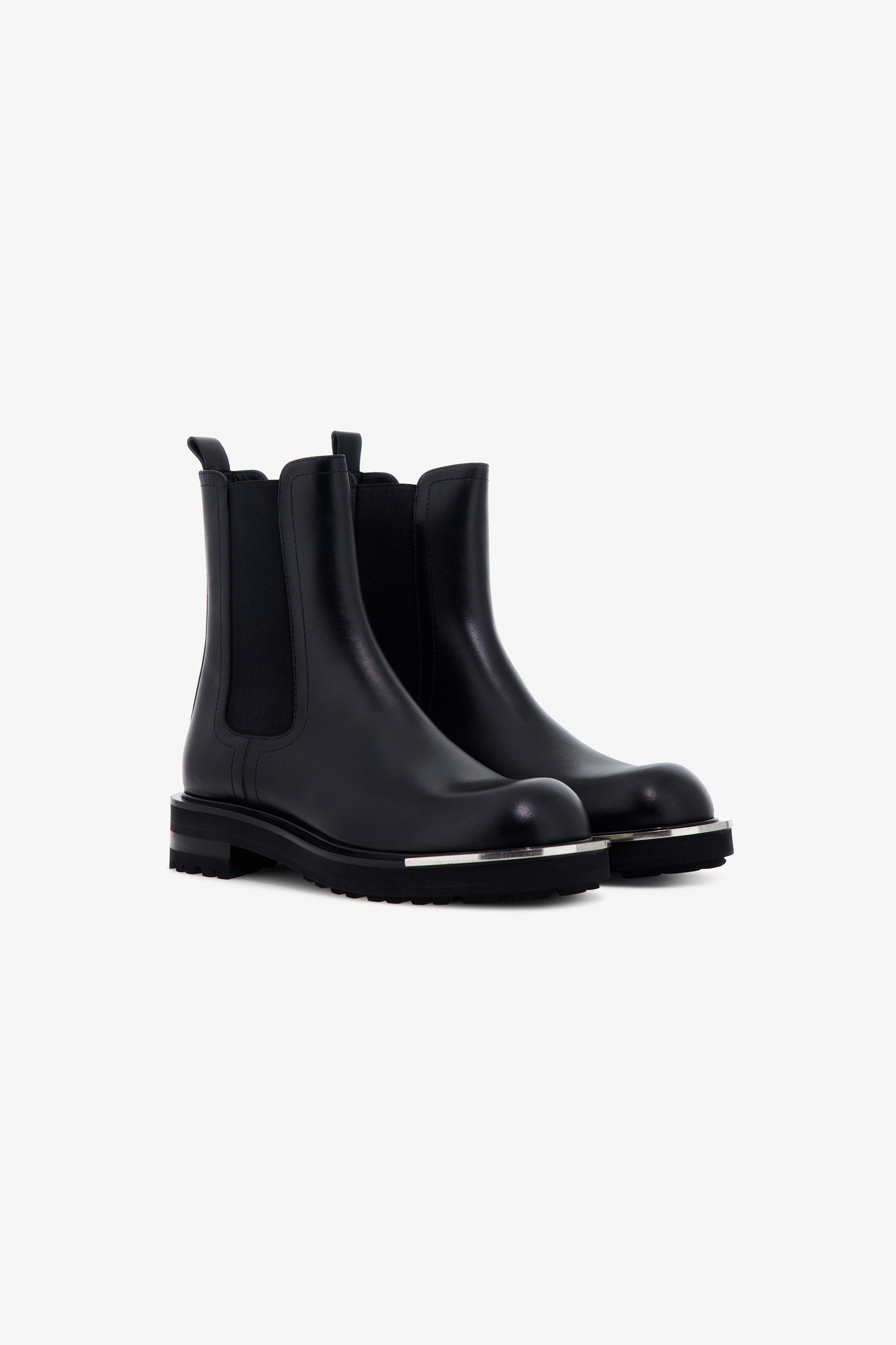 Roberto Cavalli Boots With Fang Detail in Black for Men | Lyst