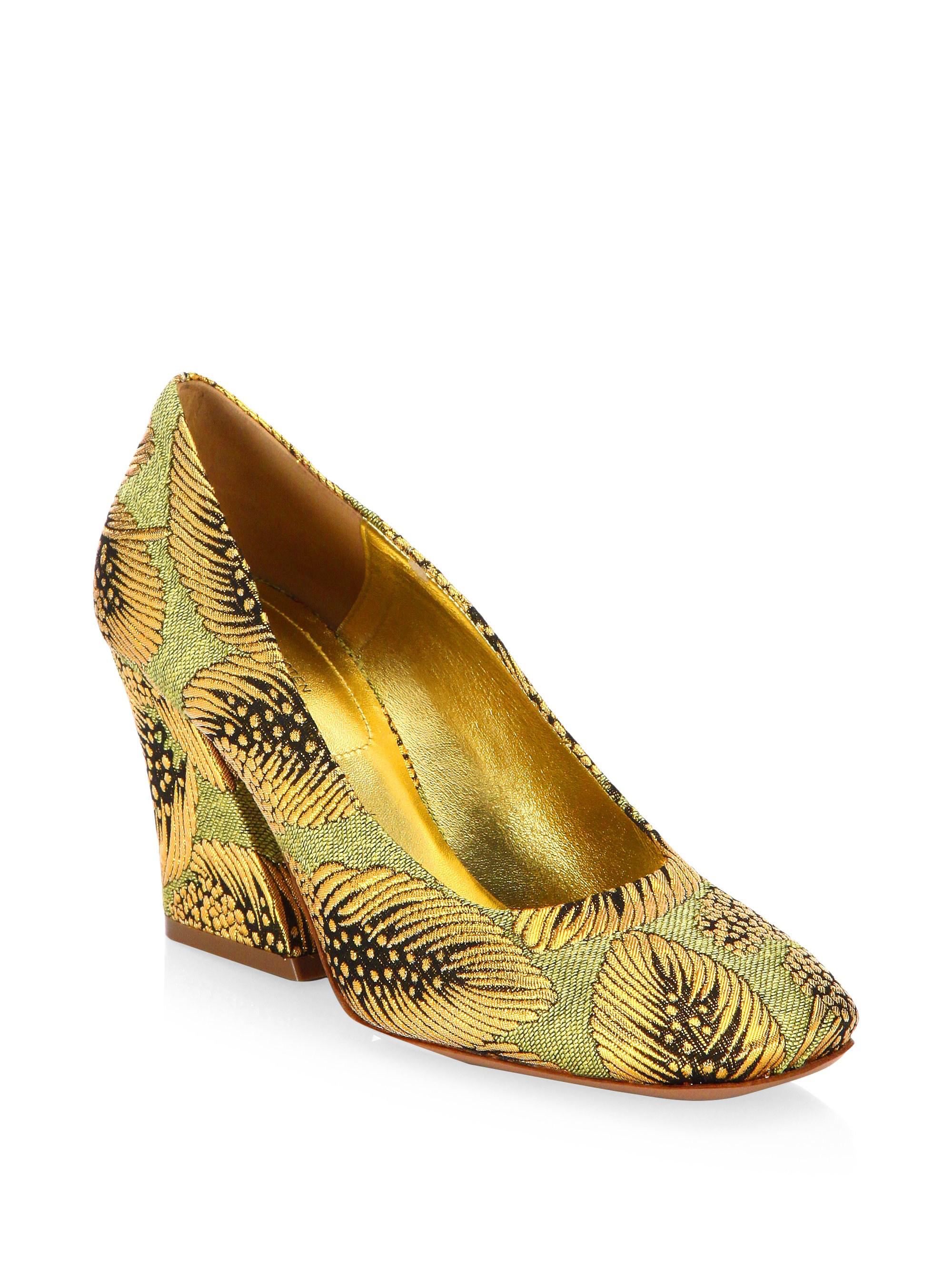 Dries Van Noten Leather Brocade Block Heel Pumps in Gold (Metallic) - Lyst