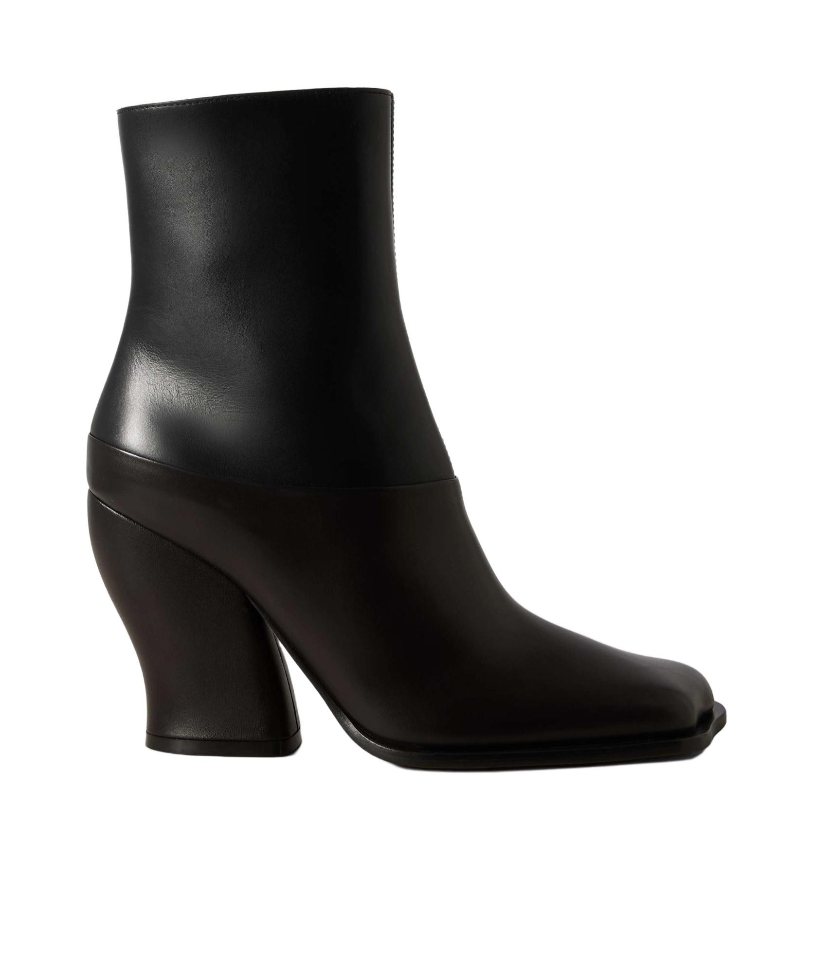Loewe Square-Toed Short Boots in Black | Lyst