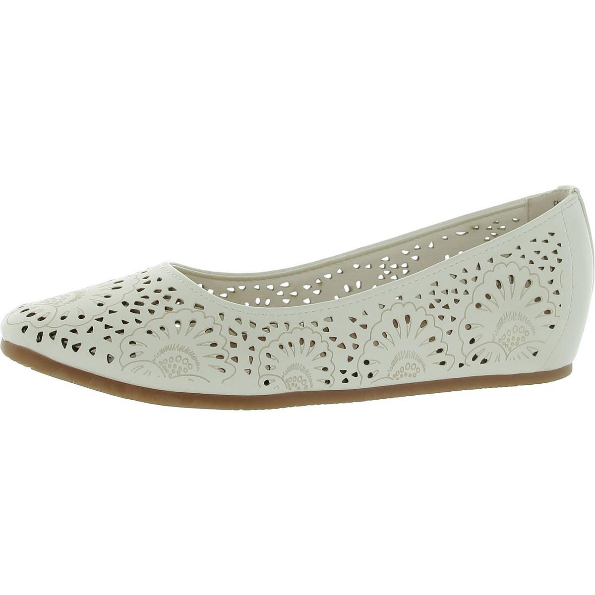 BareTraps Chika Embossed Laser Cut Ballet Flats in White | Lyst