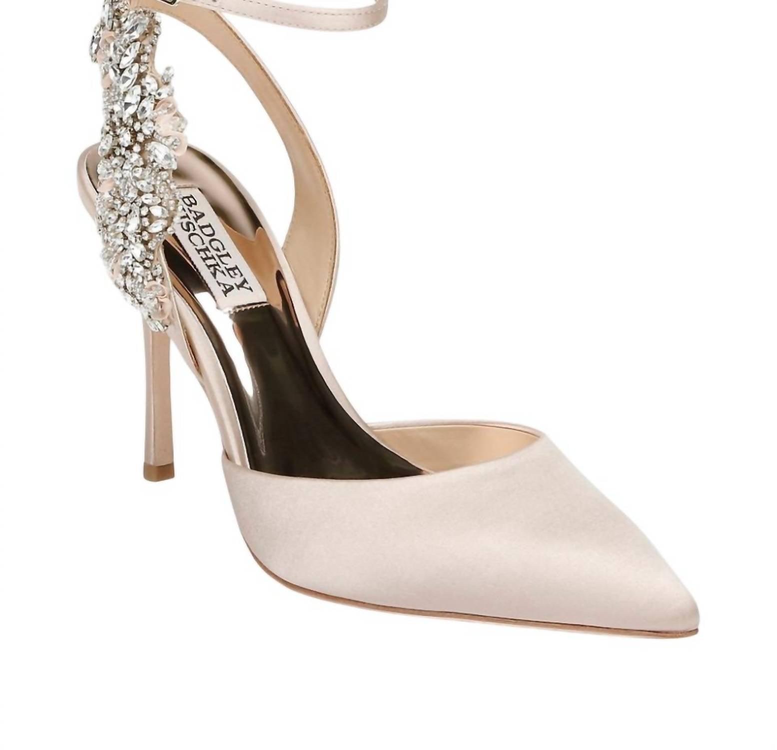 Badgley Mischka Blanca Crystal Embellished Bridal Pumps in White | Lyst