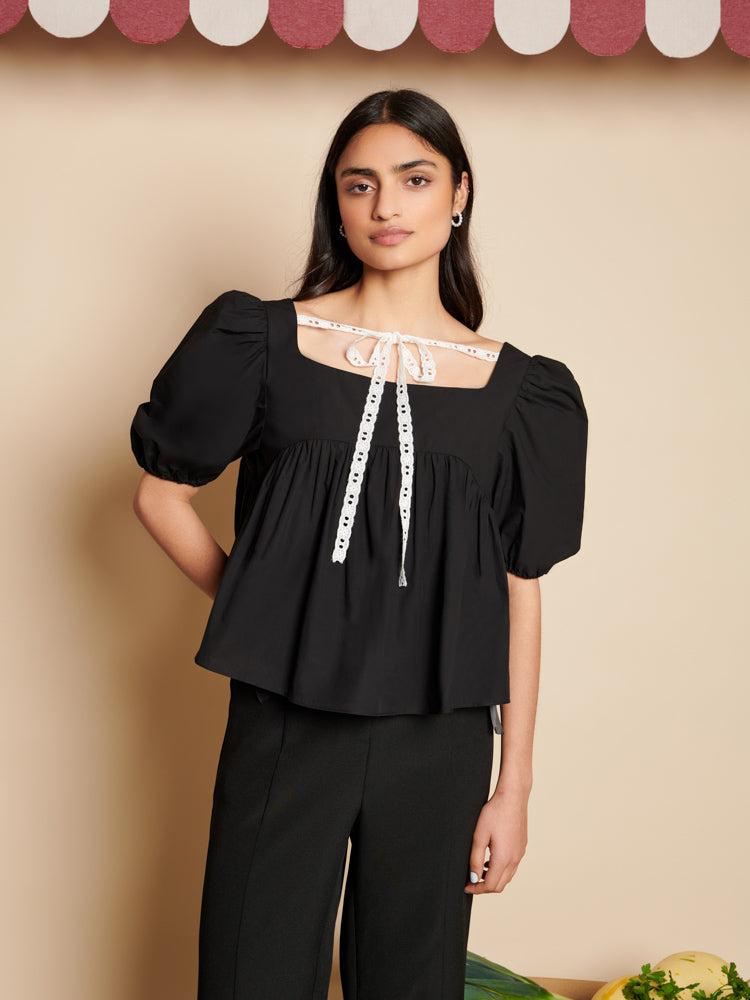 Sister Jane Barn Rose Top in Black | Lyst