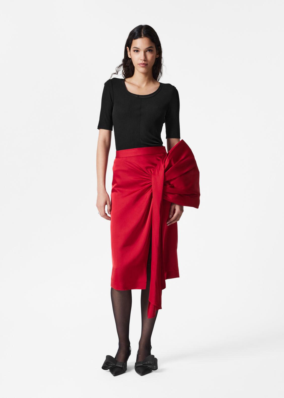 & Other Stories Satin Bow Midi Skirt in Red | Lyst