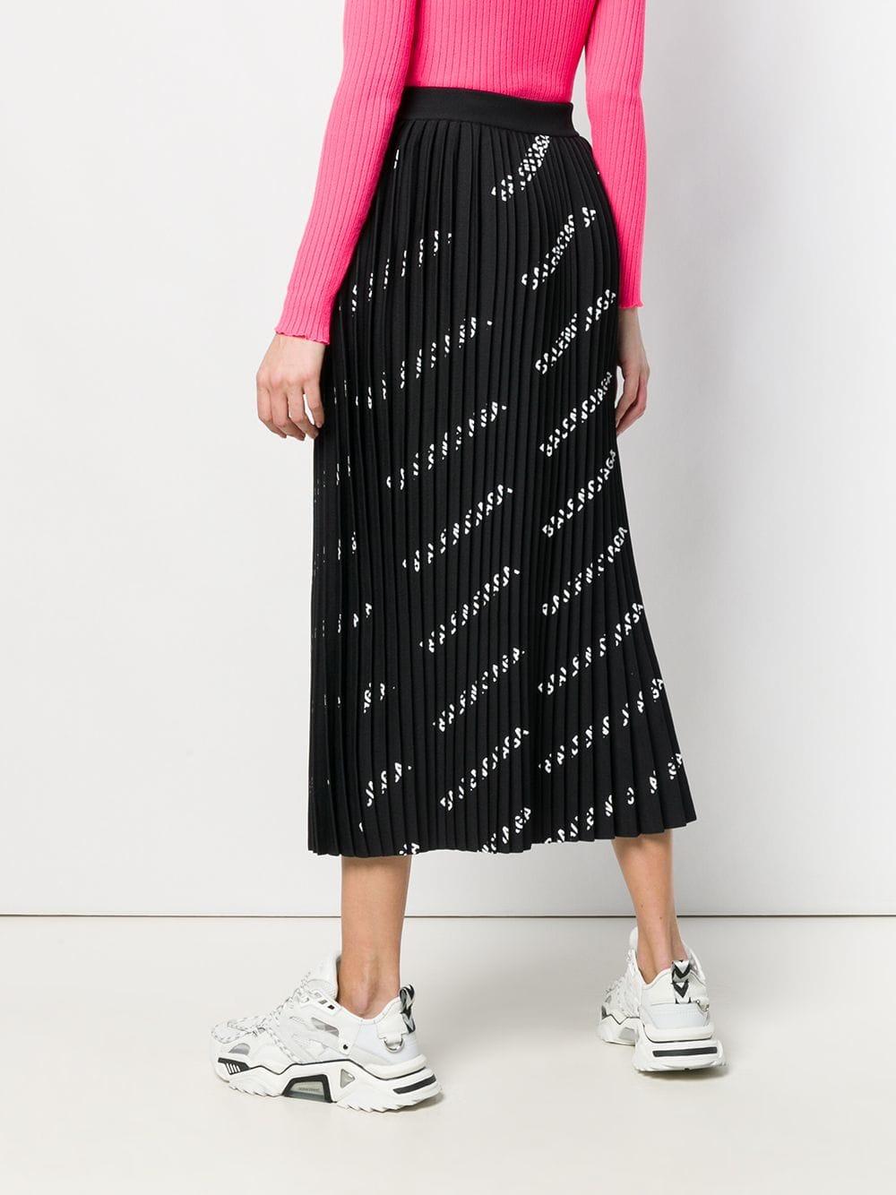 Chi tiết với hơn 76 về balenciaga logo skirt - beamnglife Chi tiết với hơn 76 về balenciaga logo skirt - beamnglife