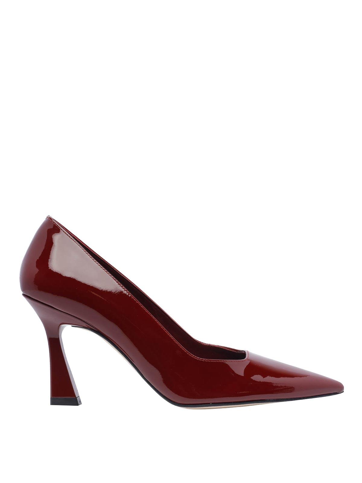 Stuart Weitzman Vinnie Dcollete in Red | Lyst