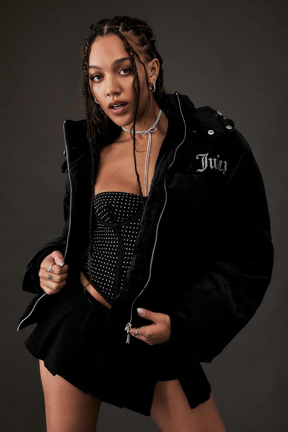 Juicy Couture Classic Velour Puffer Jacket in Black | Lyst UK