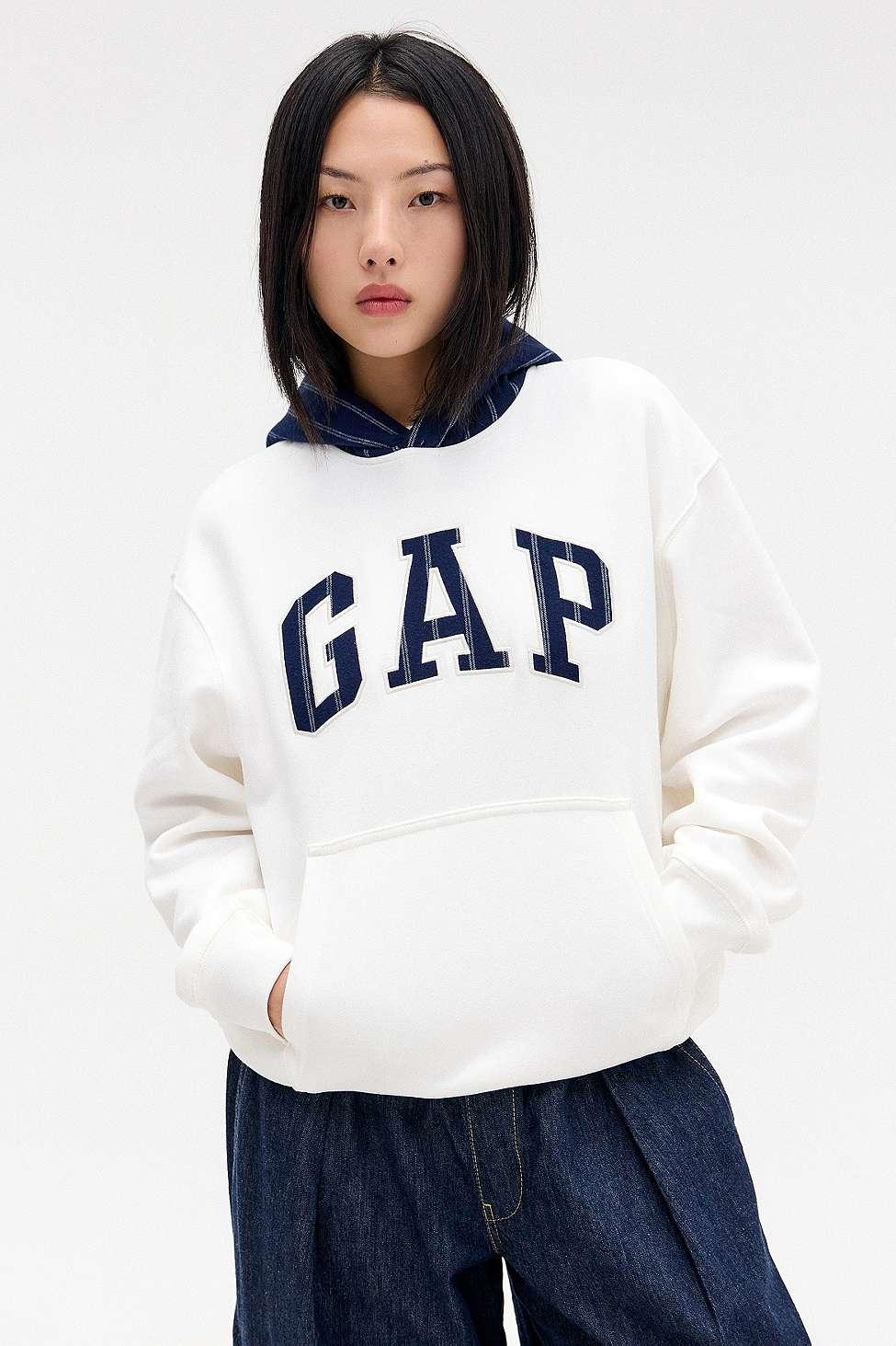 Gap logo hoodie women's store