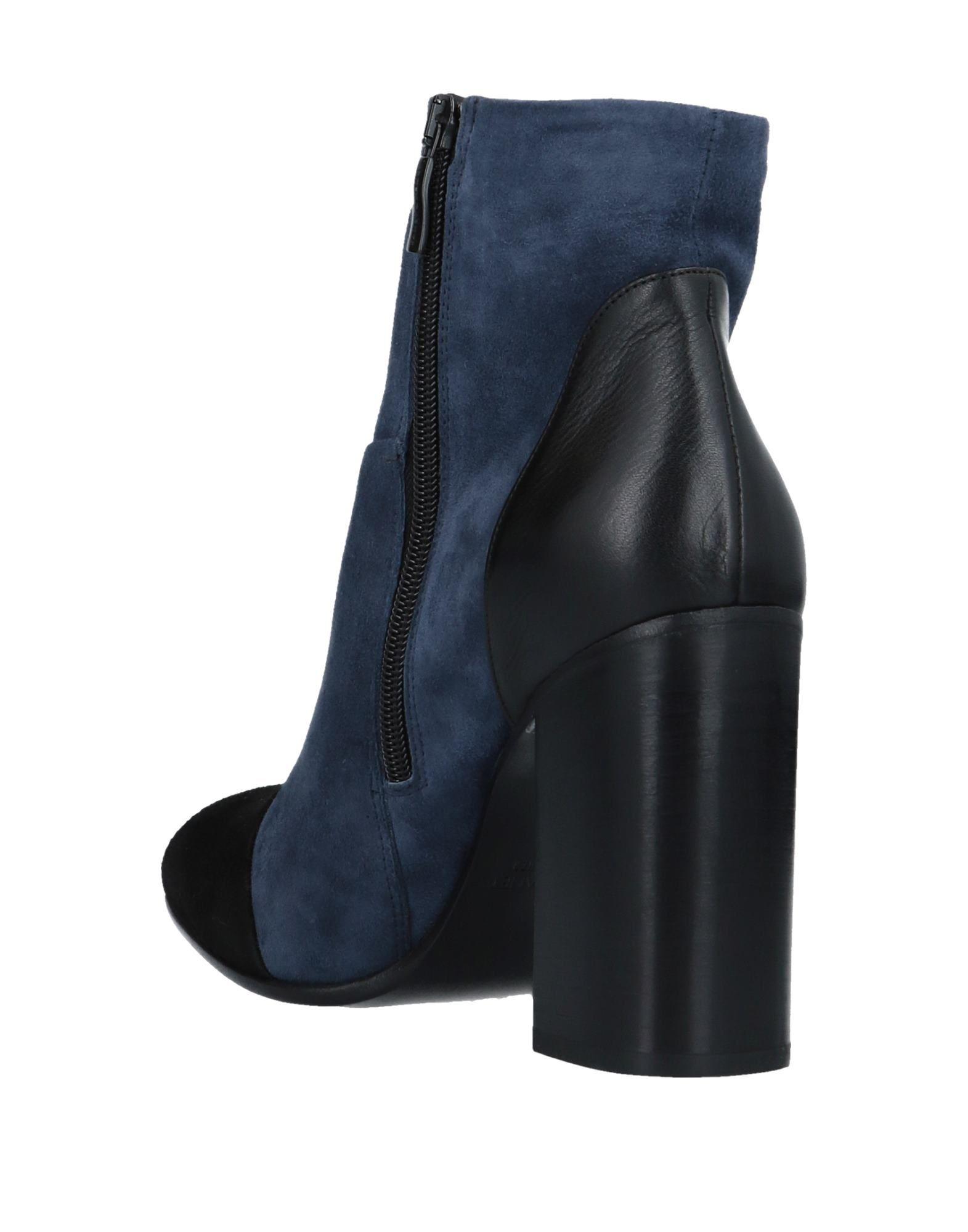 Janet & Janet Suede Ankle Boots in Blue - Lyst