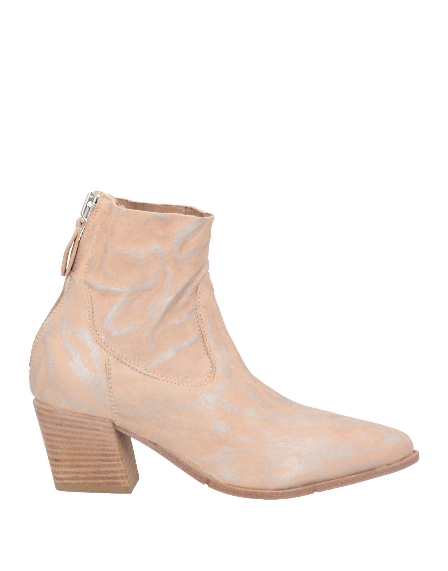 Moma Blush Ankle Boots Leather in Natural | Lyst