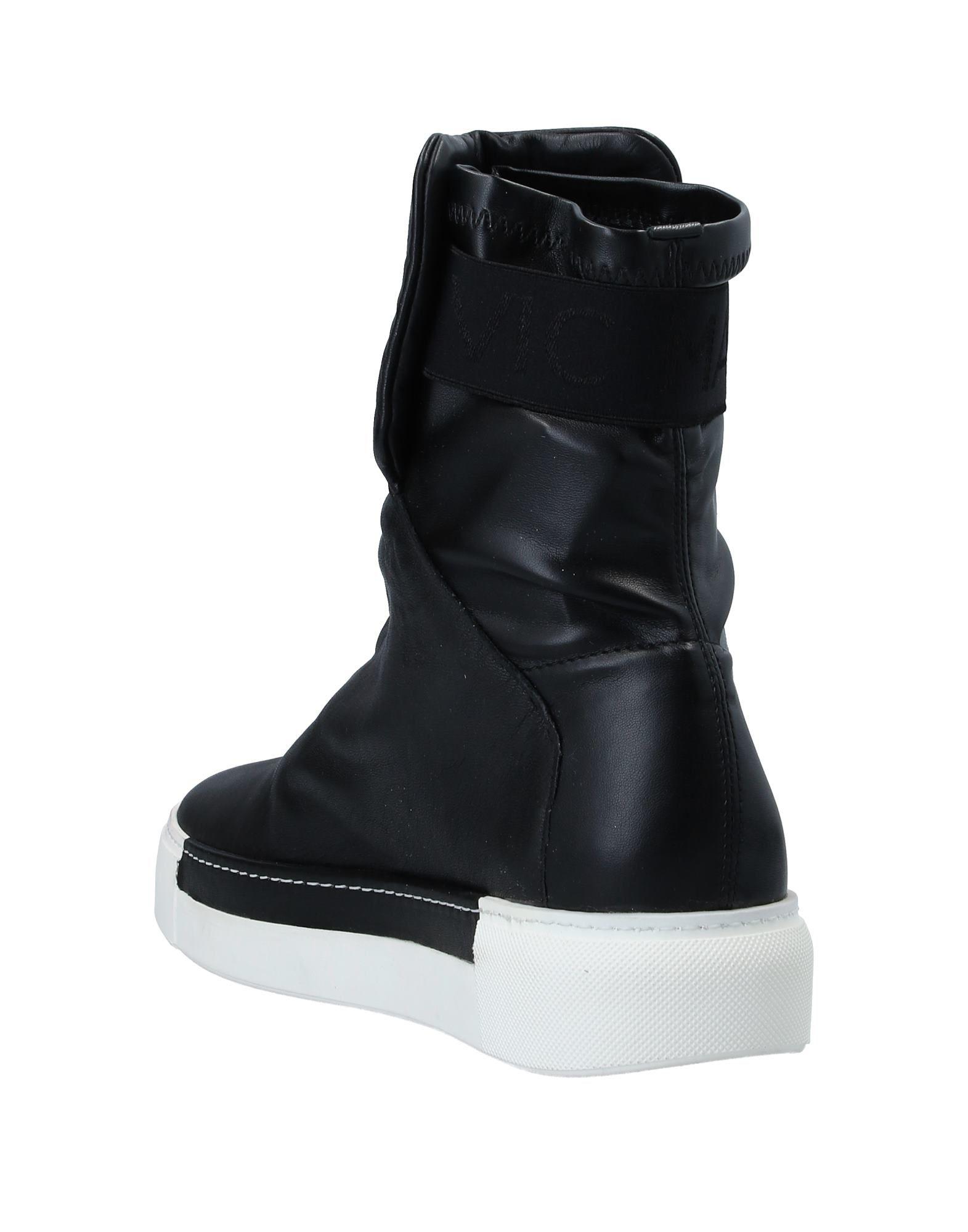 Vic Matié Leather Ankle Boots in Black - Lyst