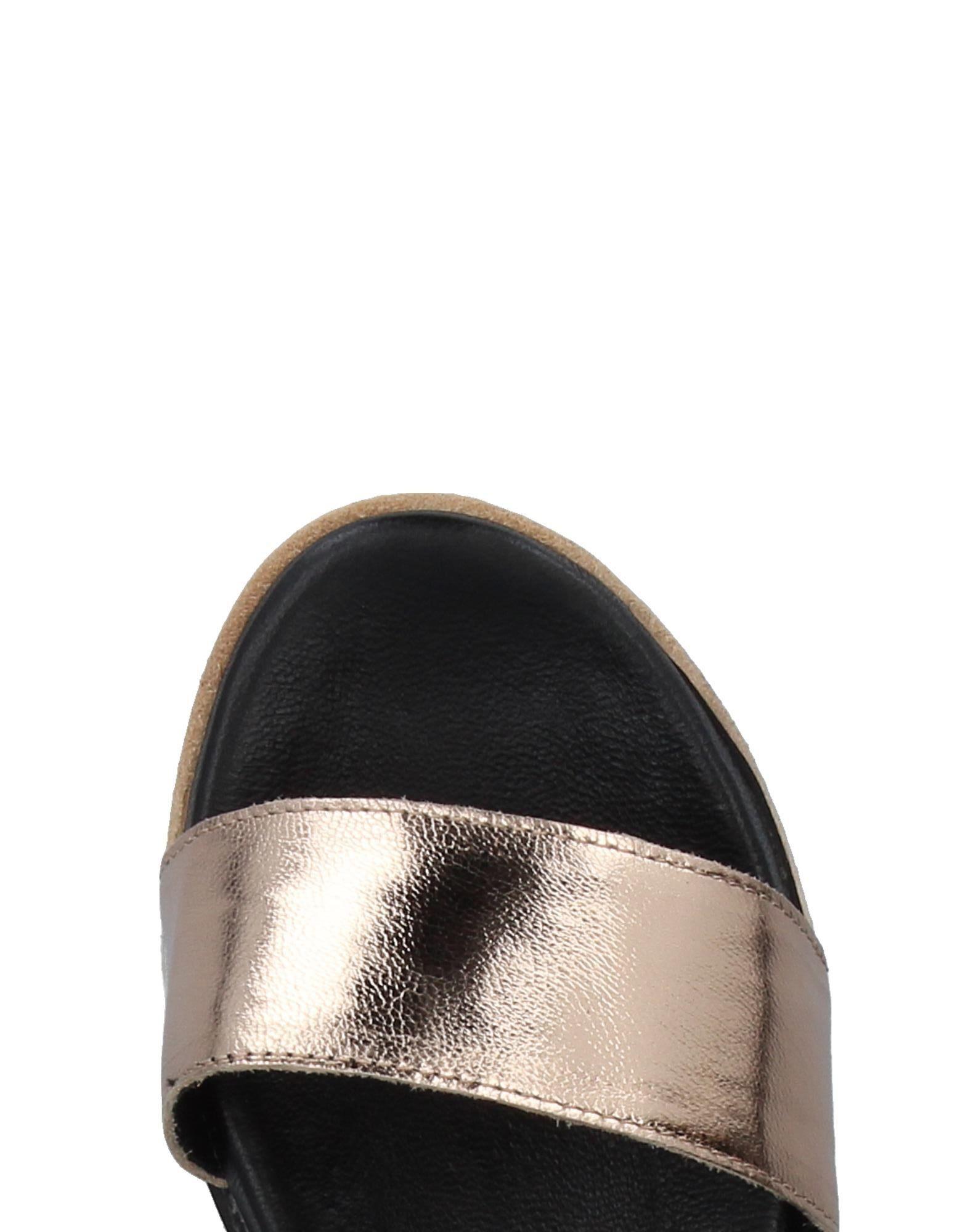 Lyst - Loretta pettinari Sandals in Black